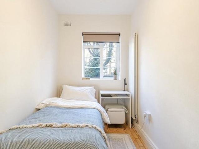 Room at Dynham Road, Greater London