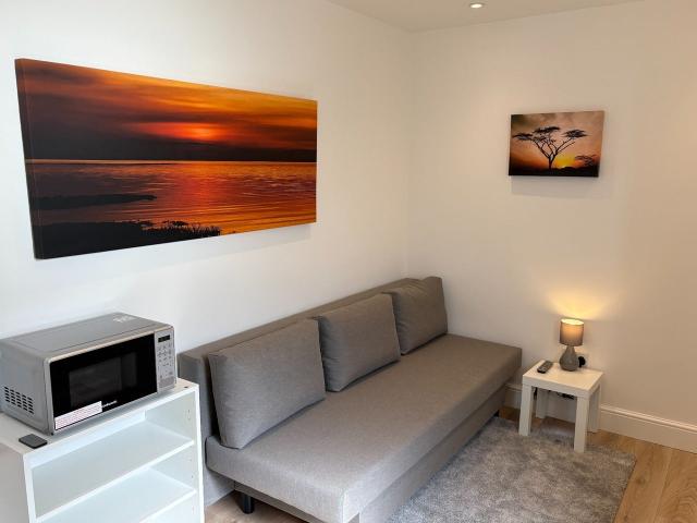 Room at Dairyglen Avenue, Cheshunt