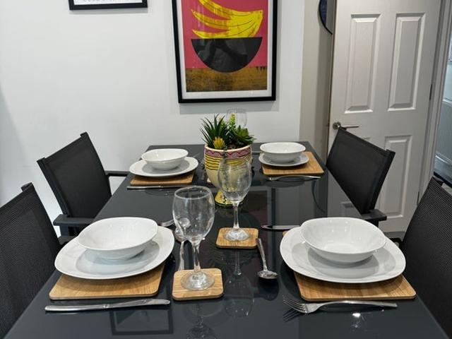 Room at Dale Street, Chatham