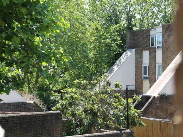 Room at Dale Road, Greater London