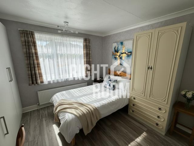Room at Dale Valley Road, Southampton