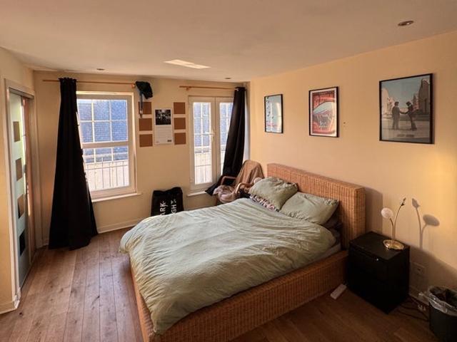 Room at Dalry Gait, City of Edinburgh