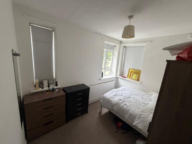 Room at Damien Street, Greater London