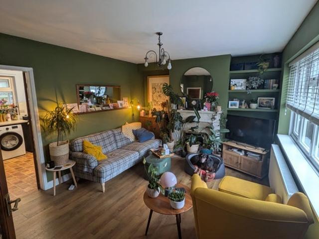 Room at Danethorpe Vale, Nottingham