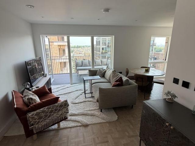 Room at Danvers Avenue, Greater London