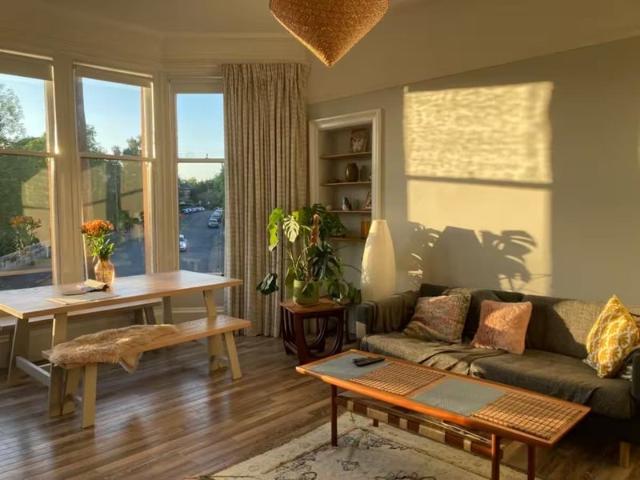 Room at Darnley Gardens, Glasgow
