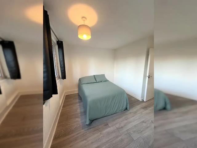 Room at Darfield Way, Greater London