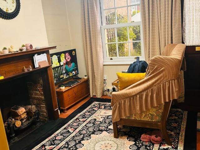 Room at Dartford Road, Dartford