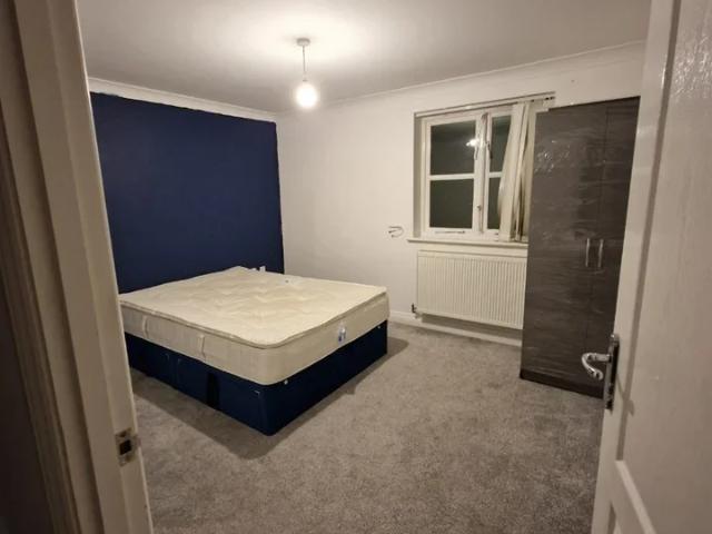 Room at Darwin Close, Milton Keynes