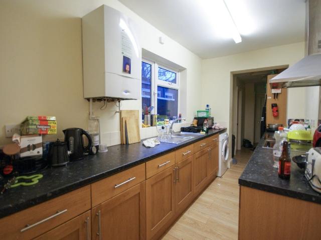 Room at Dawlish Road, Birmingham