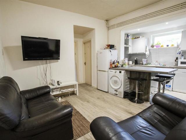 Apartment at Dawlish Road, Birmingham