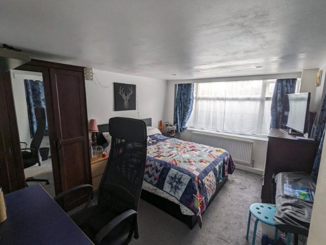 Room at Daubeney Road, Greater London