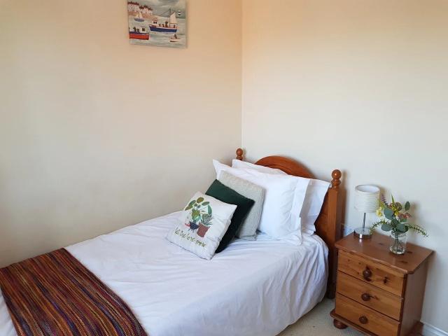 Room at Daymond Street, Peterborough