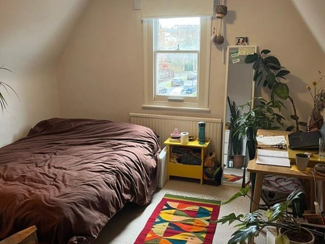 Room at De Beauvoir Square, Greater London