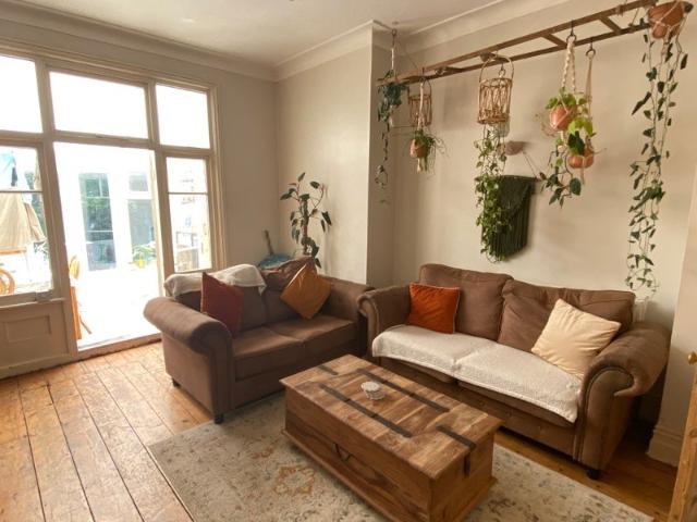 Room at De Frene Road, Greater London