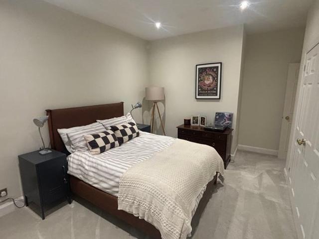 Room at Dean Street, City of Edinburgh