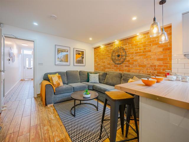 Room at Dean Street, Coventry