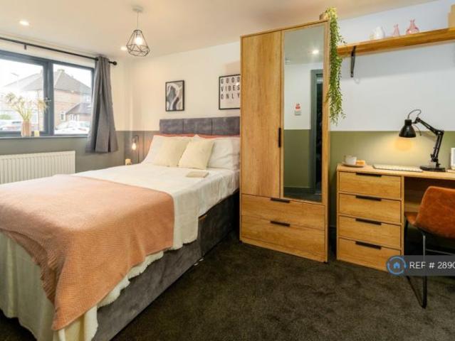 Room at Deans Road, Salford