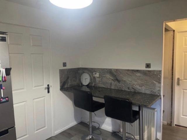 Room at Deanswood Park, Livingston