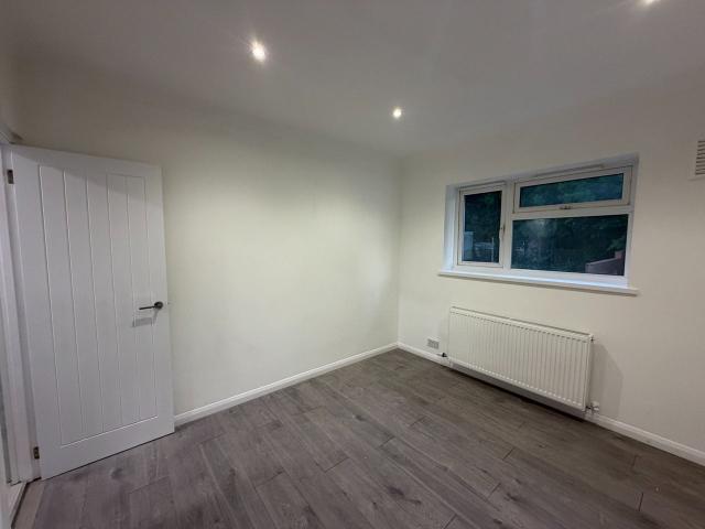 Room at Deansway, Chesham
