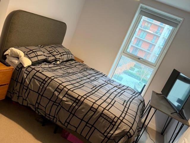 Room at Dearmans Place, Salford