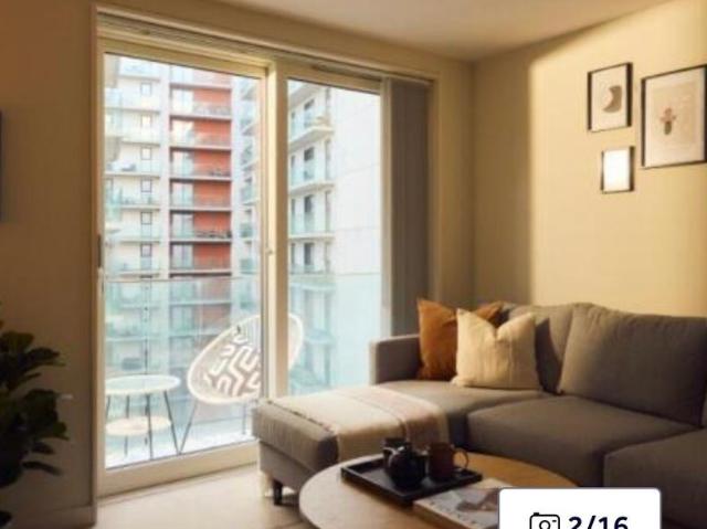 Room at Dearmans Place, Salford