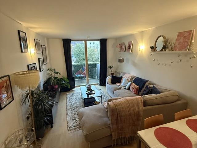 Room at Dearmans Place, Salford