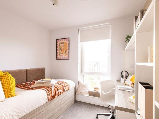 Room at Deasy Road, Coventry