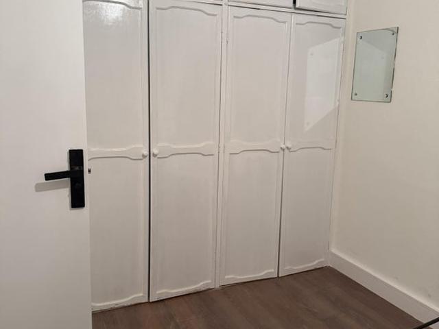 Room at Dedworth Road, Windsor