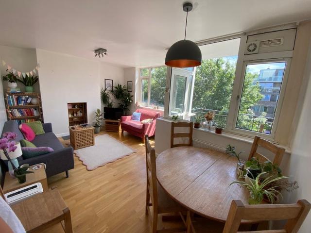 Room at Deeley Road, Greater London