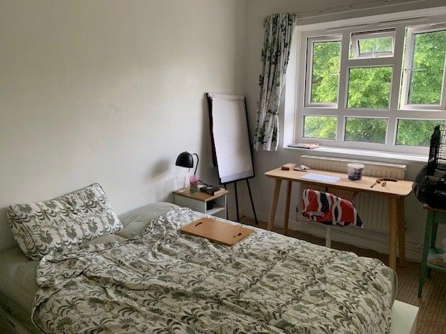 Room at Deepdene Gardens, Greater London
