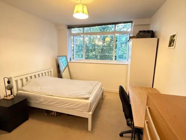 Room at Denmark Road, Greater London