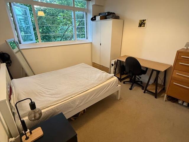 Room at Denmark Road, Greater London