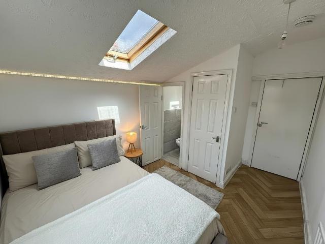 Room at Denny Road, Greater London