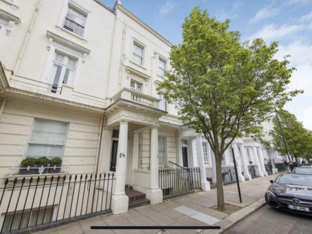 Room at Denbigh Street, City of Westminster
