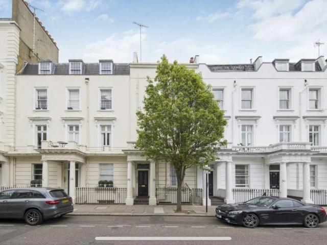 Room at Denbigh Street, City of Westminster