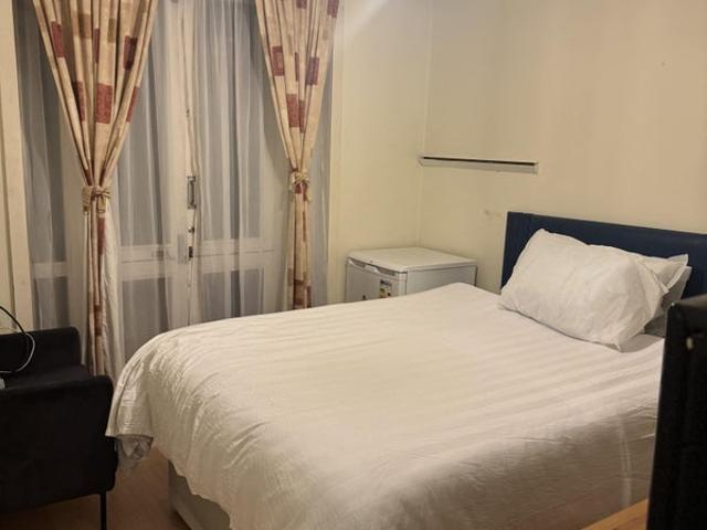 Room at Denbigh Street, City of Westminster