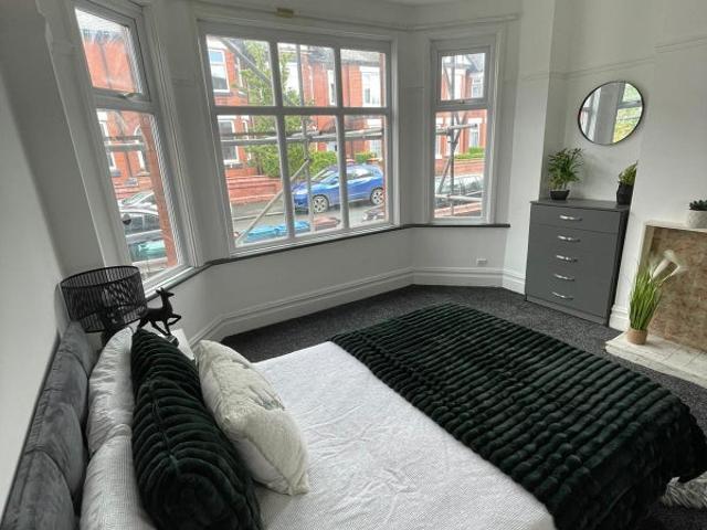 Room at Denison Road, Manchester