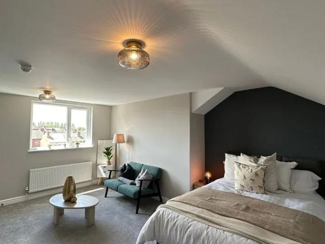 Room at Denton Terrace, Wakefield