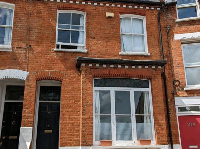 Room at Despard Road, Greater London