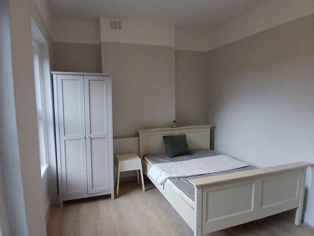 Room at Dermody Road, Greater London