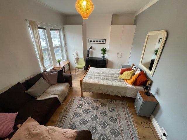 Room at Derby Road, Charnwood