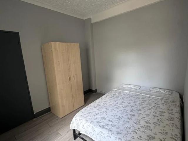 Room at Derby Road, Greater London