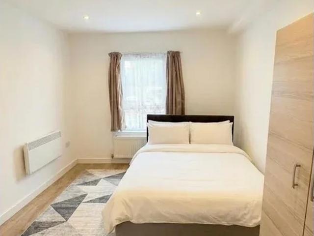 Room at Derby Road, Greater London