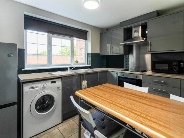 Room at Derby Road, Nottingham