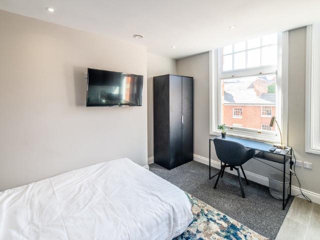 Room at Derby Road, Nottingham