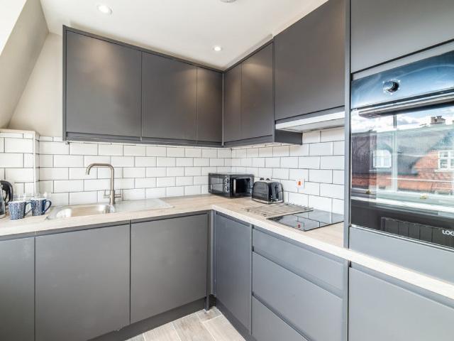 Room at Derby Road, Nottingham