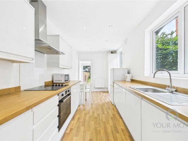 Room at Derby Road, Northampton