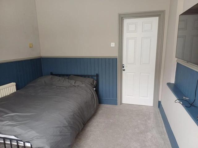 Room at Derby Road, Northampton