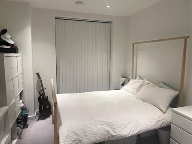 Room at Devan Grove, Greater London